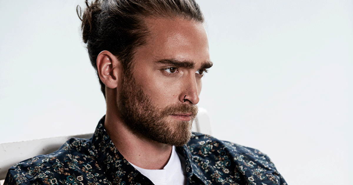 Messy Bun: Der lässige Dutt zum Nachstylen Messy Bun: Der lässige Dutt zum Nachstylen